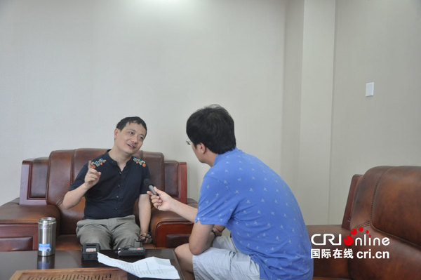 说说你的创业故事旗袍先生崔万志人生真的没有过不去的坎 组图 小学 学校 凤凰资讯