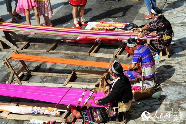 国庆组图探秘云南沧源县葫芦小镇佤族十八部落 文化 织锦 凤凰资讯