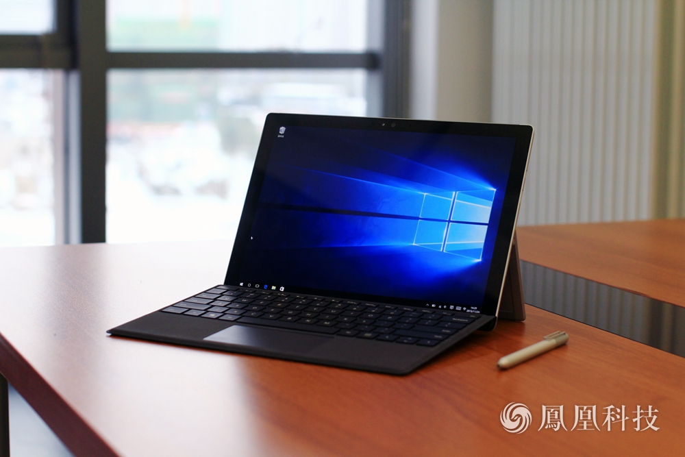 Surface Pro 4评测：证明二合一产品的存在价值|Surface Pro 4|二合一_凤凰科技