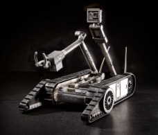 日本救灾机器人“Quince”前往福岛核电站救援(图)_中国机器人网